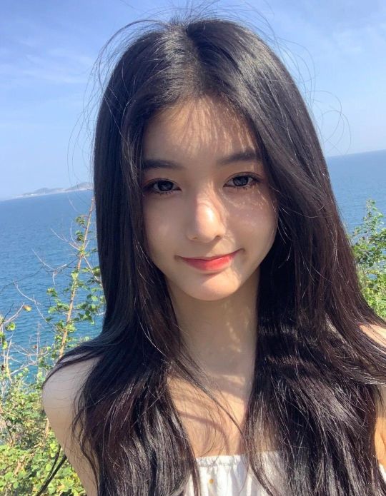 Sexy net celebrity sister Xiaoyi classmate-Chen Ziyi "Meitu" - iMedia