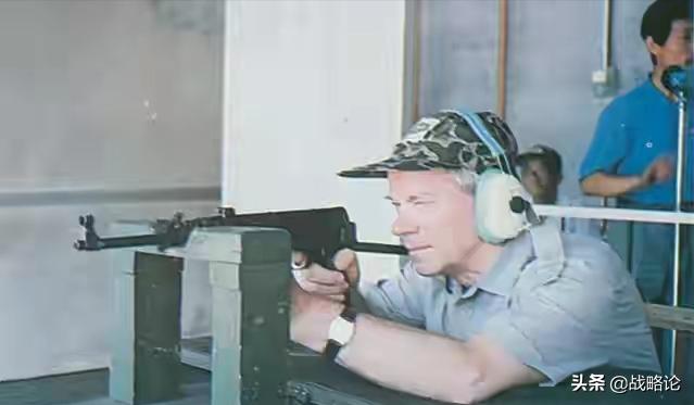 Type 79 submachine gun, once highly praised by the father of AK-47, is ...