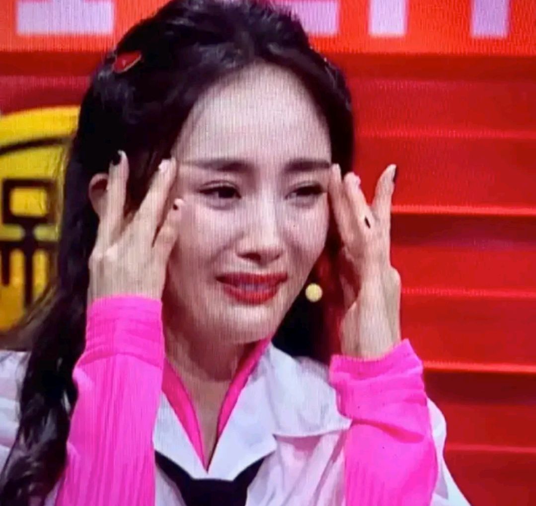 It is said that 34-year-old Yang Mi's face collapsed? The aging ...