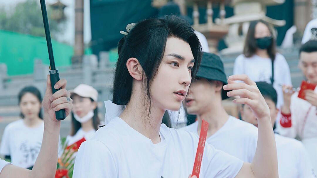 Ju Jingyi, Guo Junchen, Hua Rong start, Ju Qi osmanthus cake looks ...