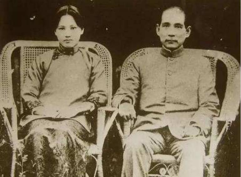 In 1949, Deng Yingchao invited Soong Ching Ling to attend the ceremony ...