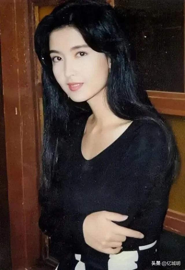 Zhou Huimin, the head of Hong Kong's jade lady, is said to have been ...