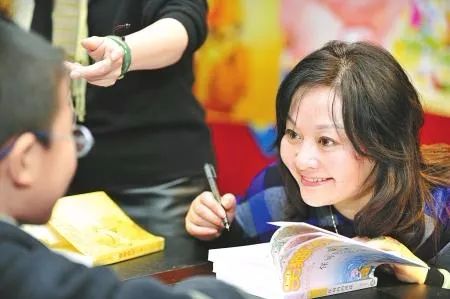 After 20 years of Ma Xiaotiao, the beauty writer Yang Hongying is not ...