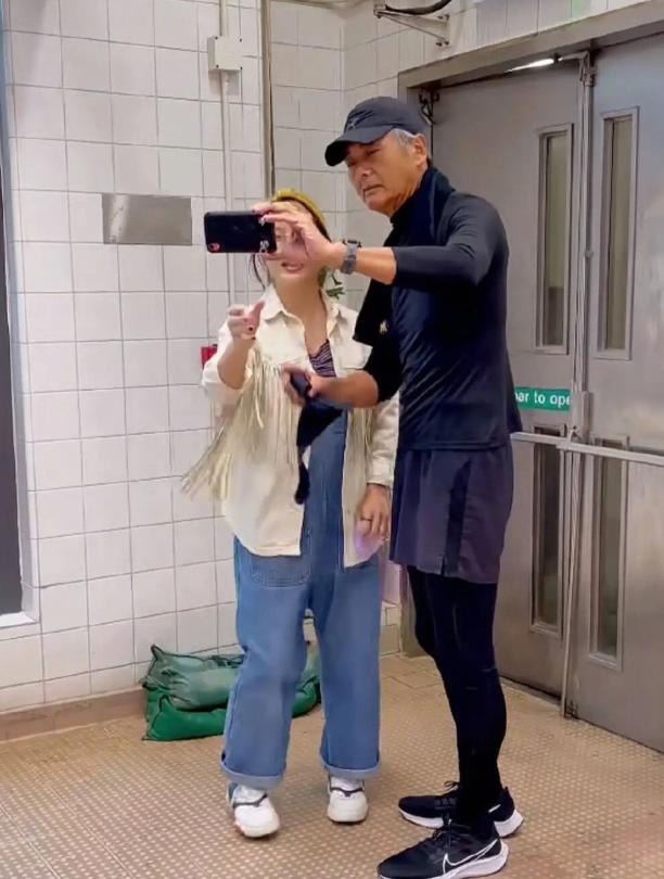 Chow Yun-fat was met by the same person seven times and became a "paper ...