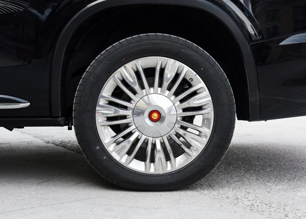 The ceiling of the domestic luxury SUV is stronger than the BMW X5, with a 4.0TV8 engine with ...