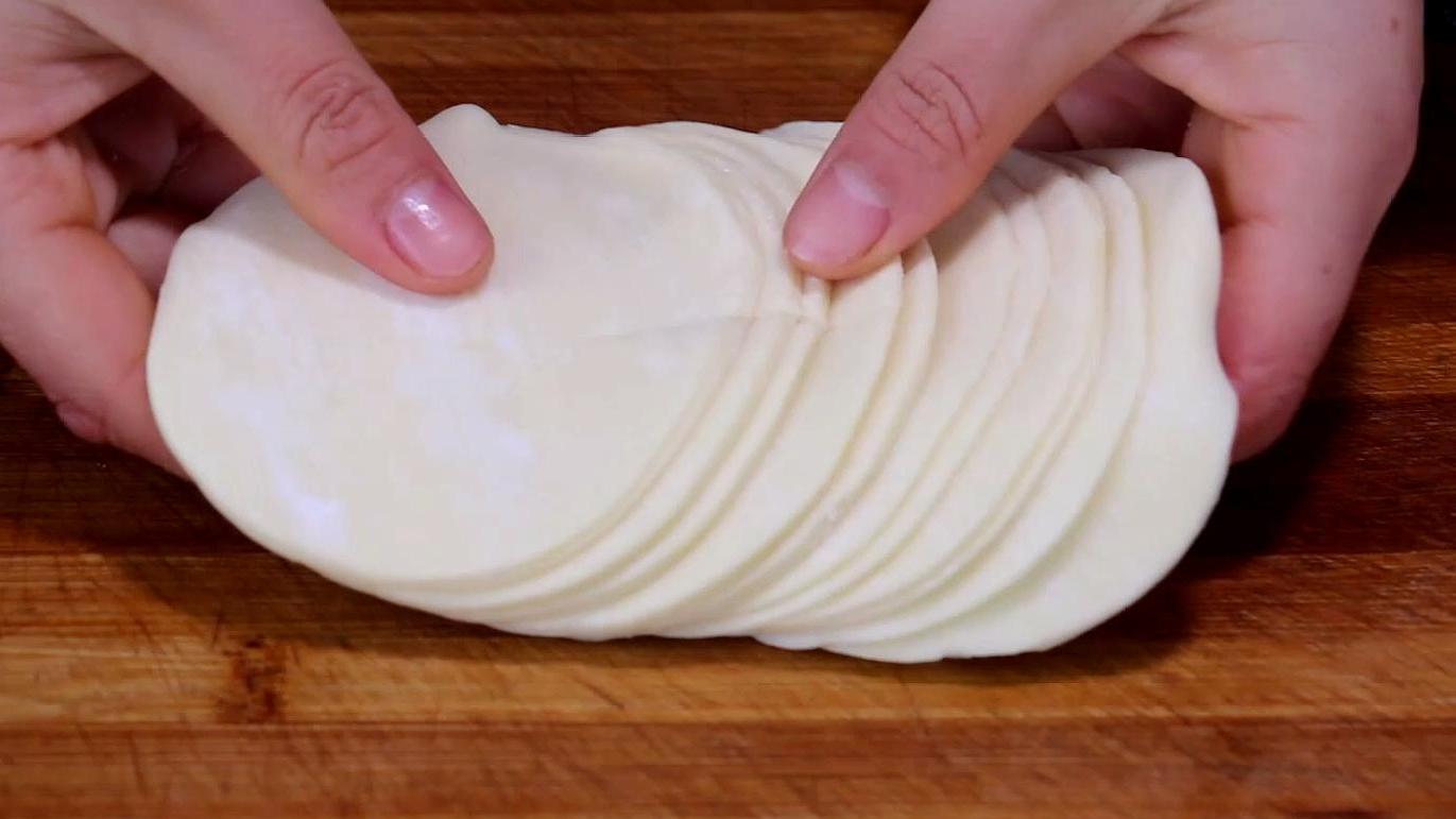 The chef teaches you how to do this oily dumpling skin noodles, it is ...