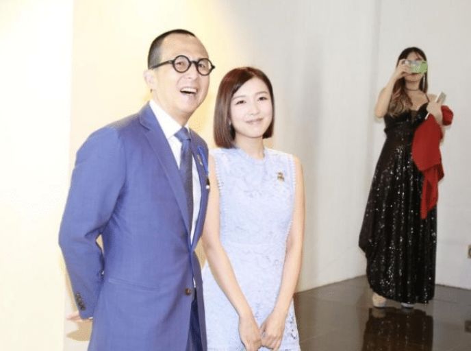 Li Ka-shing's eldest daughter-in-law appeared, with extraordinary ...