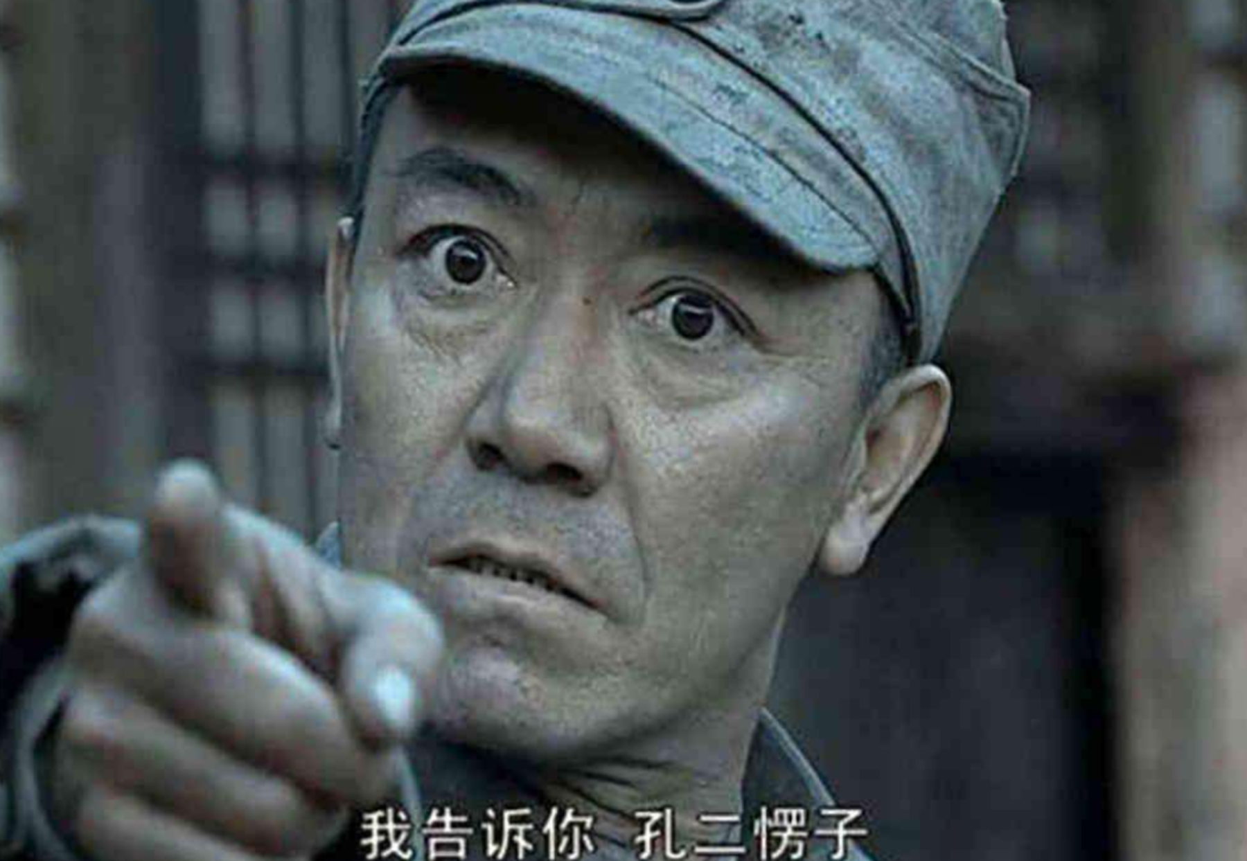 The crew of "Bright Sword" was short of funds, and the director brought ...