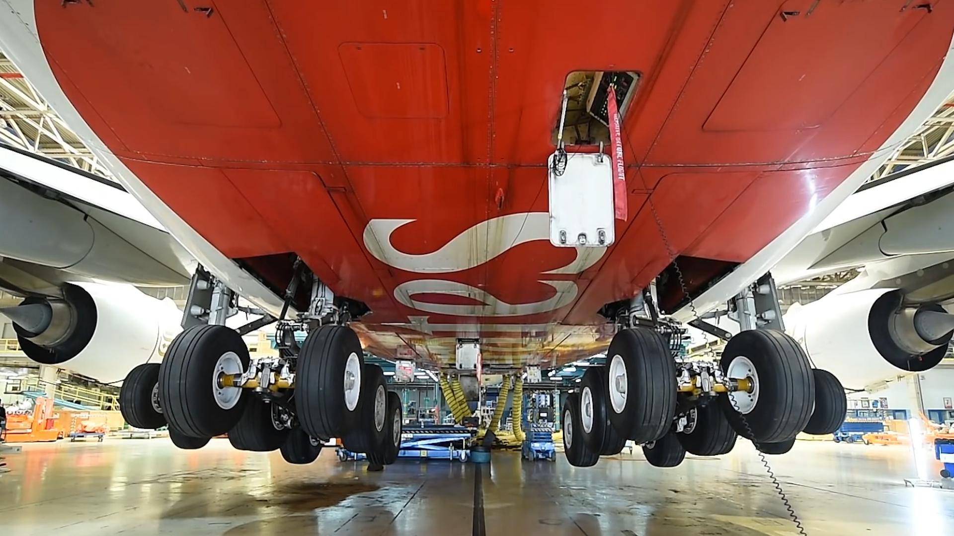A 30-ton plane can be supported by 3 tires, but why does a 30-ton truck ...