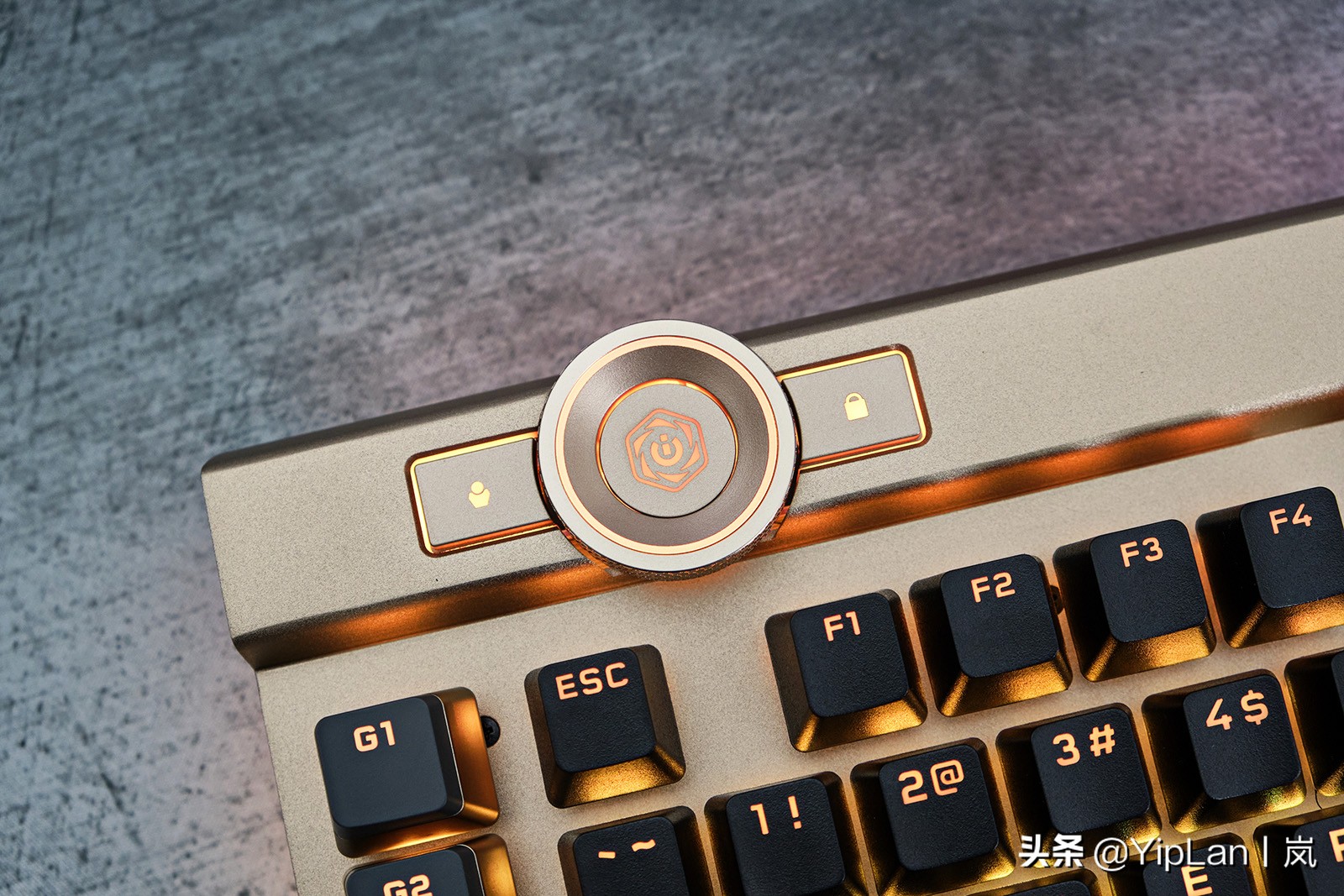 The golden legend comes to the world, CORSAIR K100 RGB Bright Gold ...