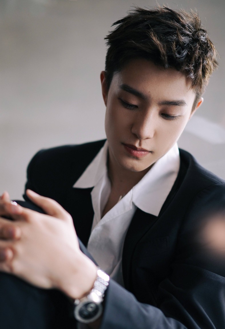 Light Picking Ceremony: Liu Yifei, Yang Mi, Xiao Zhan, Xu Kaire ...