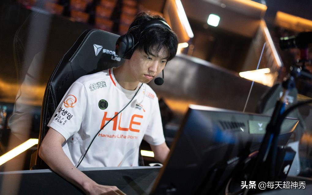 Faker Kassadin is out!T1 takes HLE lightly, and the previous WE's order becomes a breakthrough ...