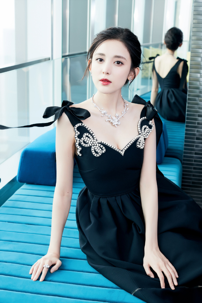 Entertainment Comments: Li Yifeng, Liu Xueyi, Wang Kai, Guli Nazha ...
