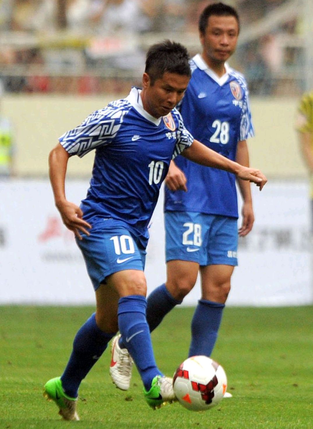 Dong Lu: Fan Zhiyi, Xu Hong, the strongest defender, Zheng Zhi, Peng ...