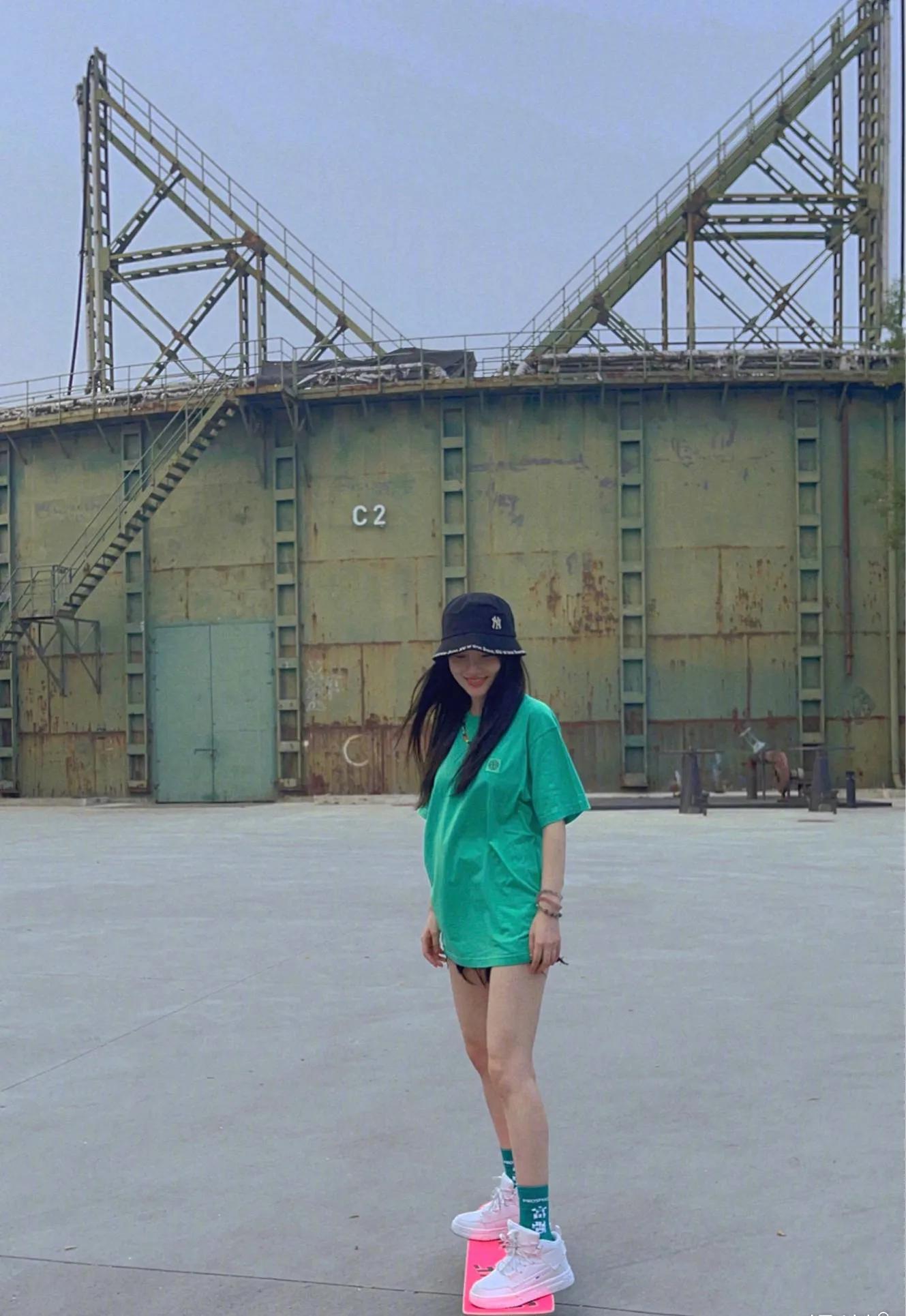 Recent photos of Ma Rong, Bai Baihe, Li Xiaolu - iNEWS