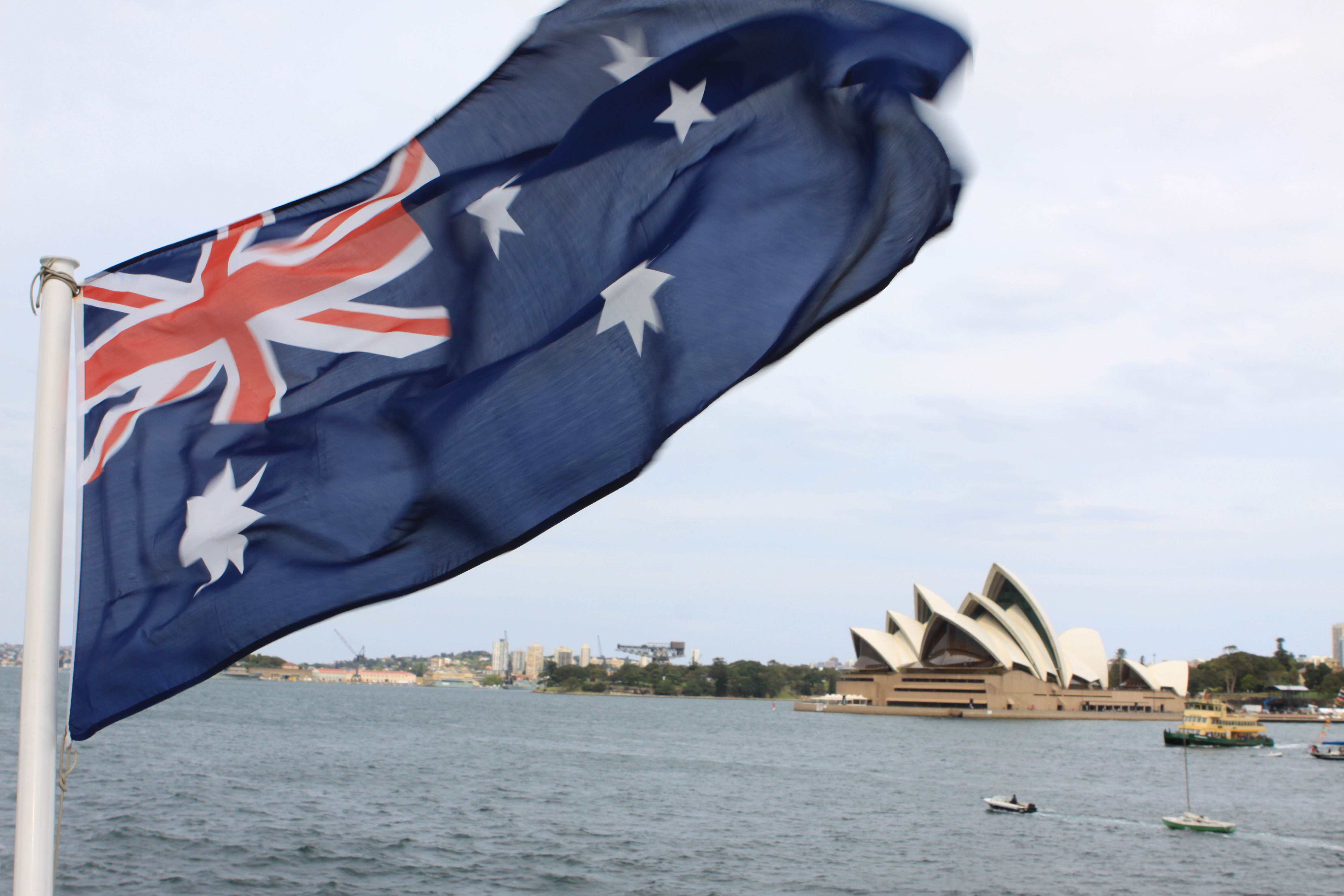 Who are in the 5 best geographically located countries in the world ...