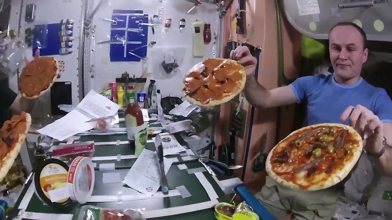 What food do astronauts eat in space, astronauts in different countries ...