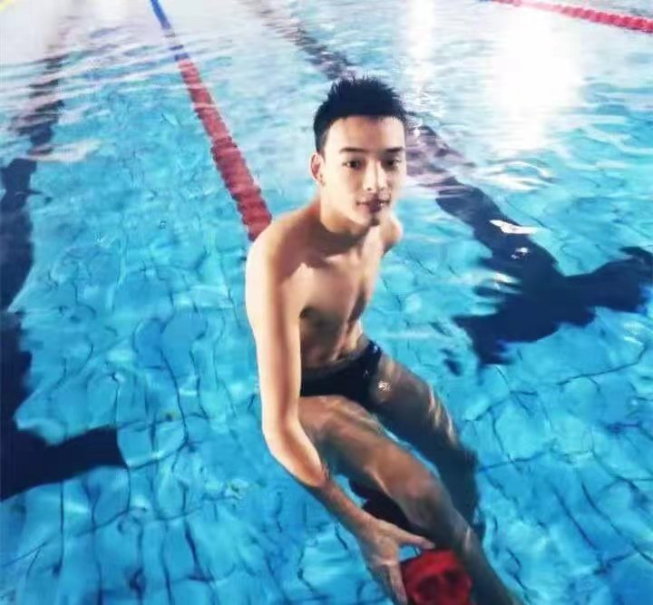Qi Jue·Song of Tokyo Paralympic Swimming Pool Winning Bronze Medal in Linzhang Boy Liu Fengqi ...