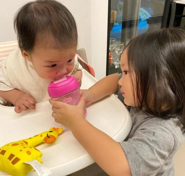 Wang Zulan's genes are too strong, and his two daughters are exactly ...