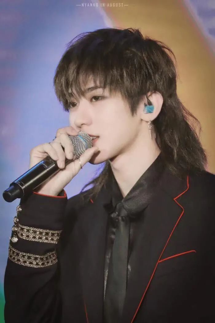 Quan Zhilong and his little daisy - iNEWS