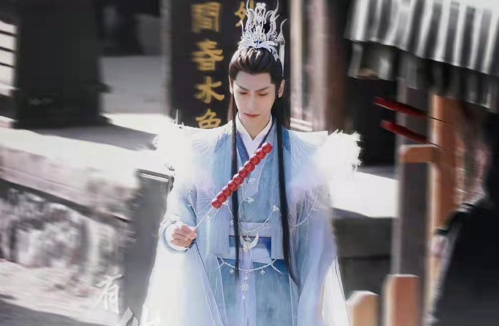 Changyue Jinming film flower exposed, Luo Yunxi's white deer red and ...