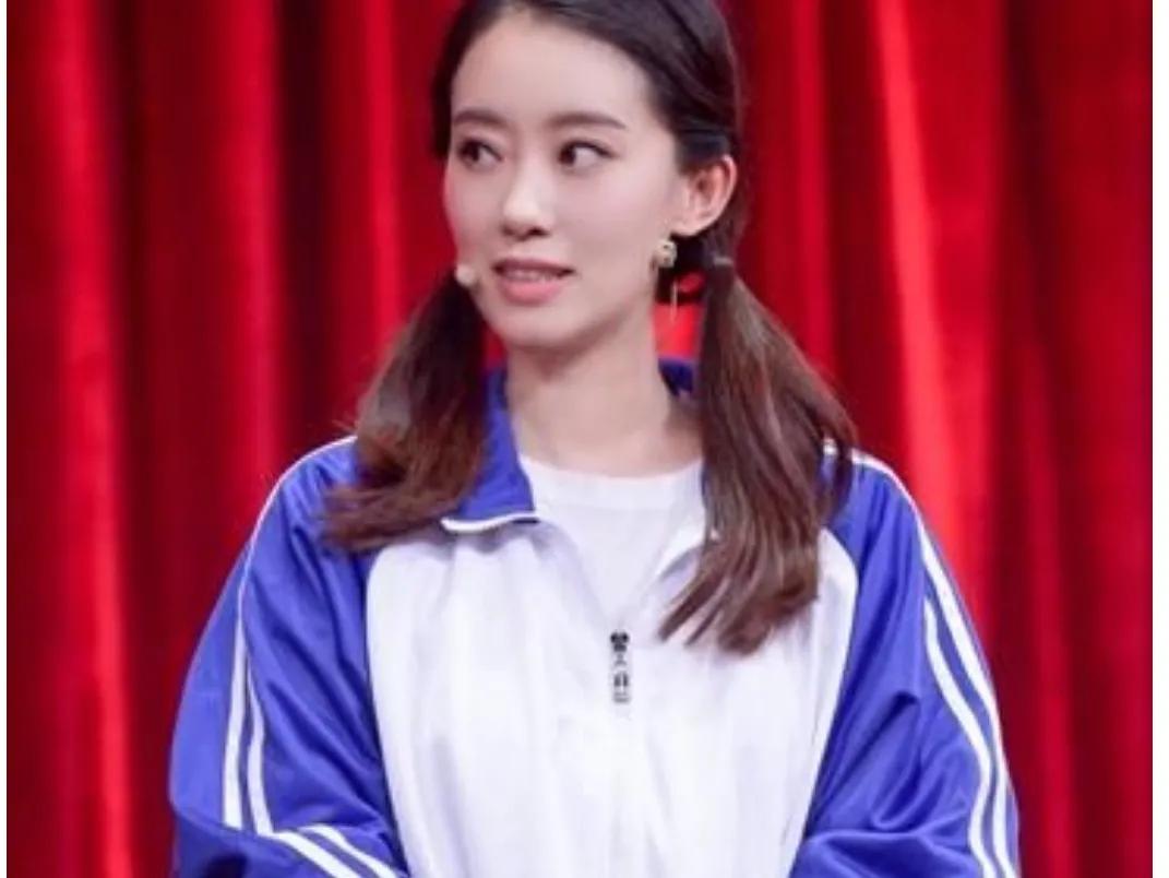 "This point" girl Zhang Xiaodi's last history is really hard. - iNEWS