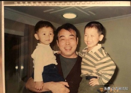 Chen Feiyu celebrated Father's Day for Chen Kaige, filial and caring ...