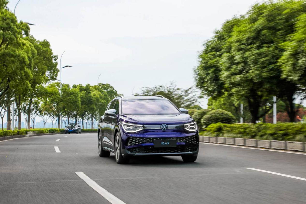 試駕上汽大眾ID.6X，30萬純電SUV多了德系「全家樂」之選 - 資訊咖