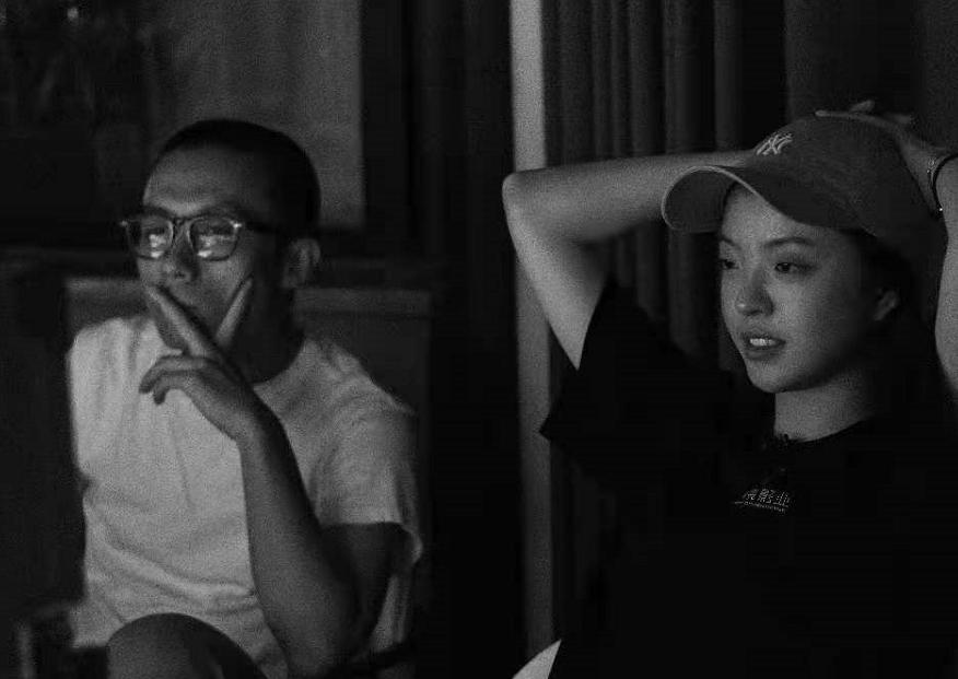 Huayi daughter Wang Wen also appeared in a variety show for the first time too high-profile!When ...