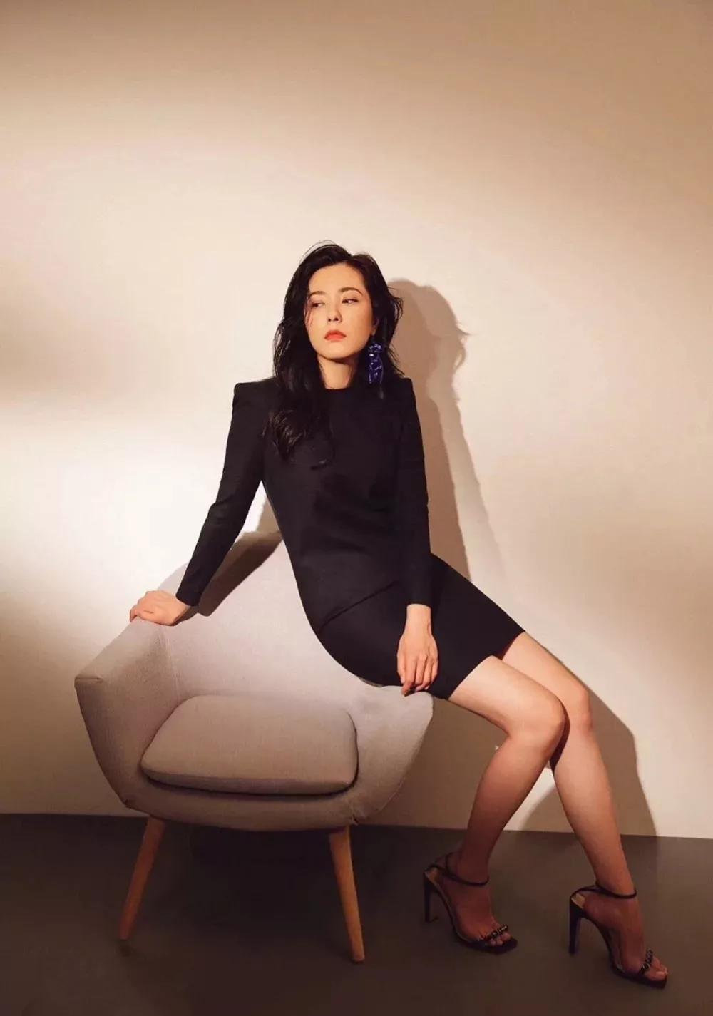 The most beautiful actress Zeng Li - iNEWS