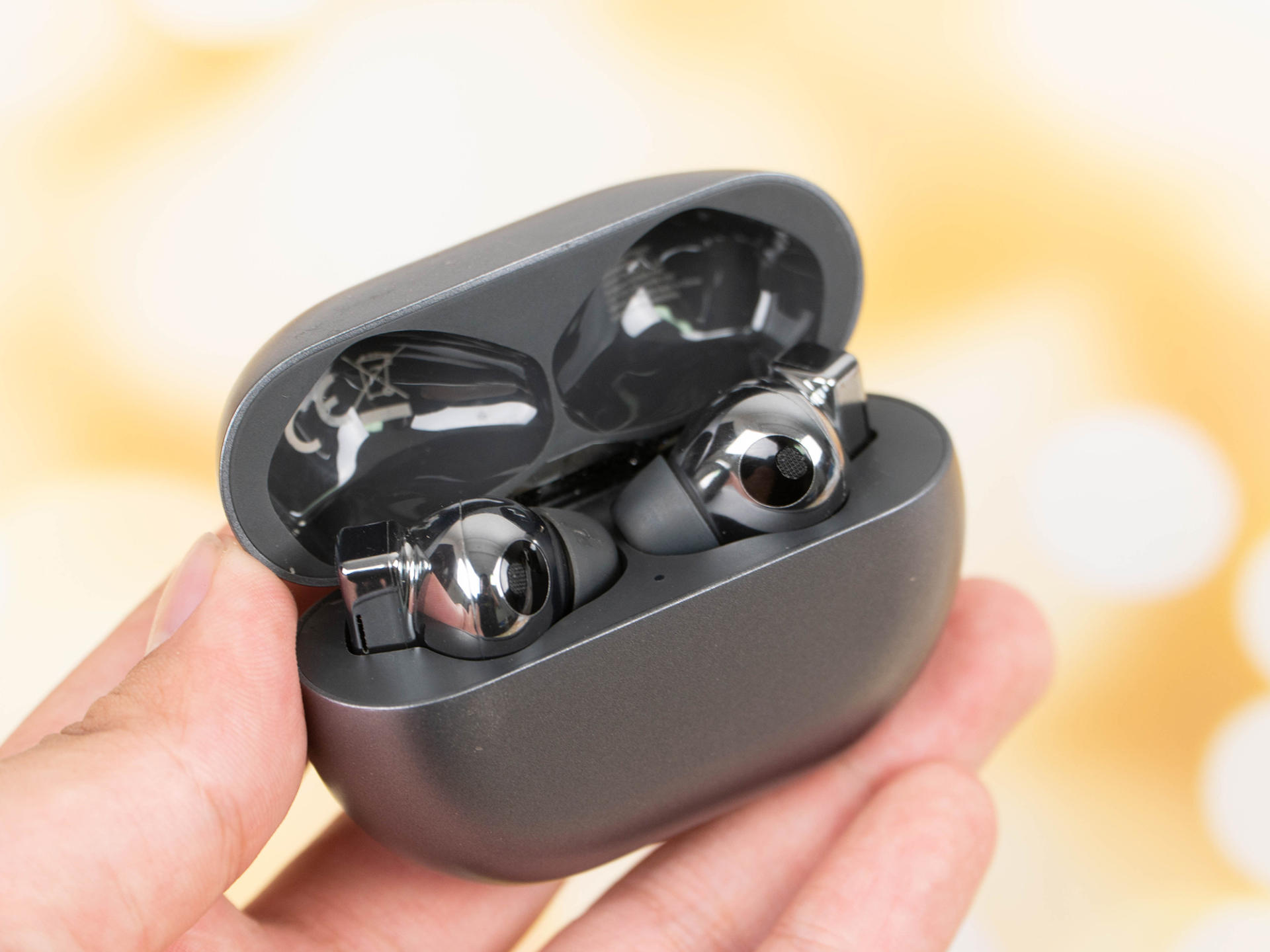 The sound quality is good and the noise reduction effect is excellent ...