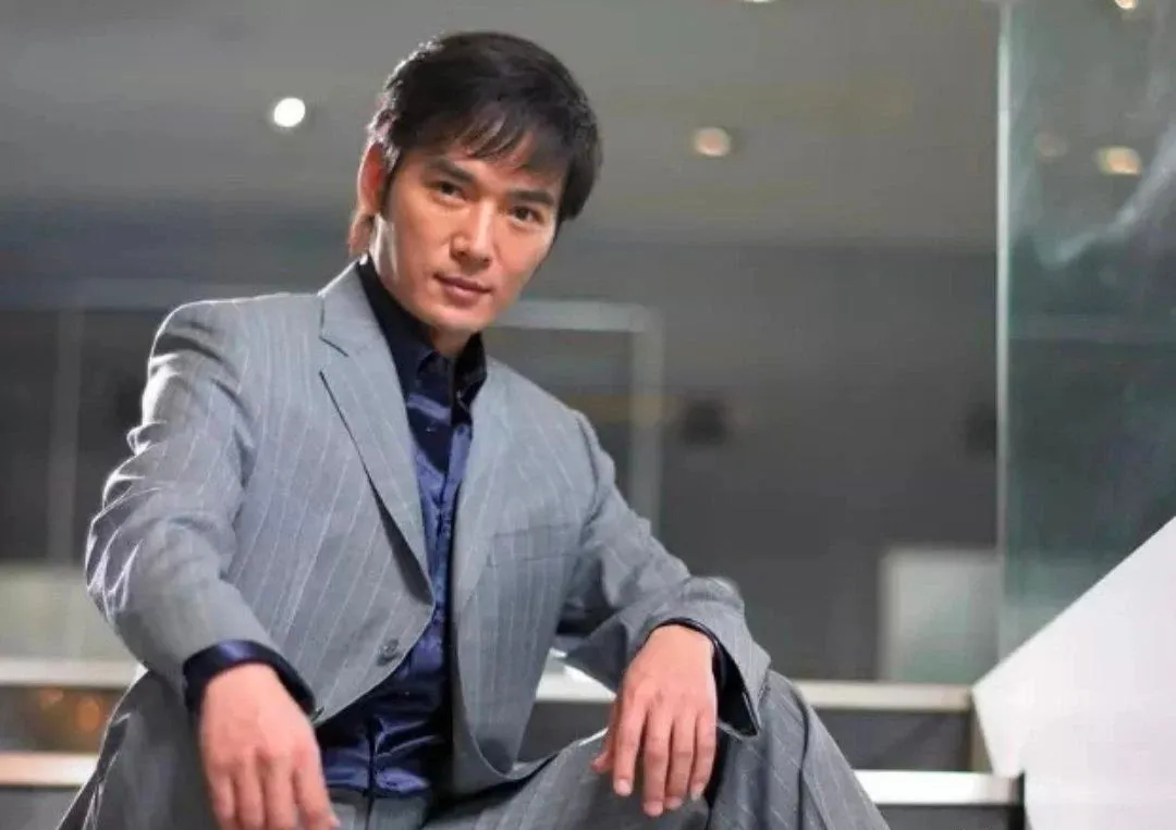 The face of Li Xunhuan, but the life of Li Xunhuan - iNEWS