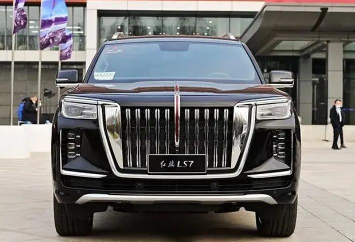 The real Hongqi LS7 was exposed. The length of the car is over 5.5 ...
