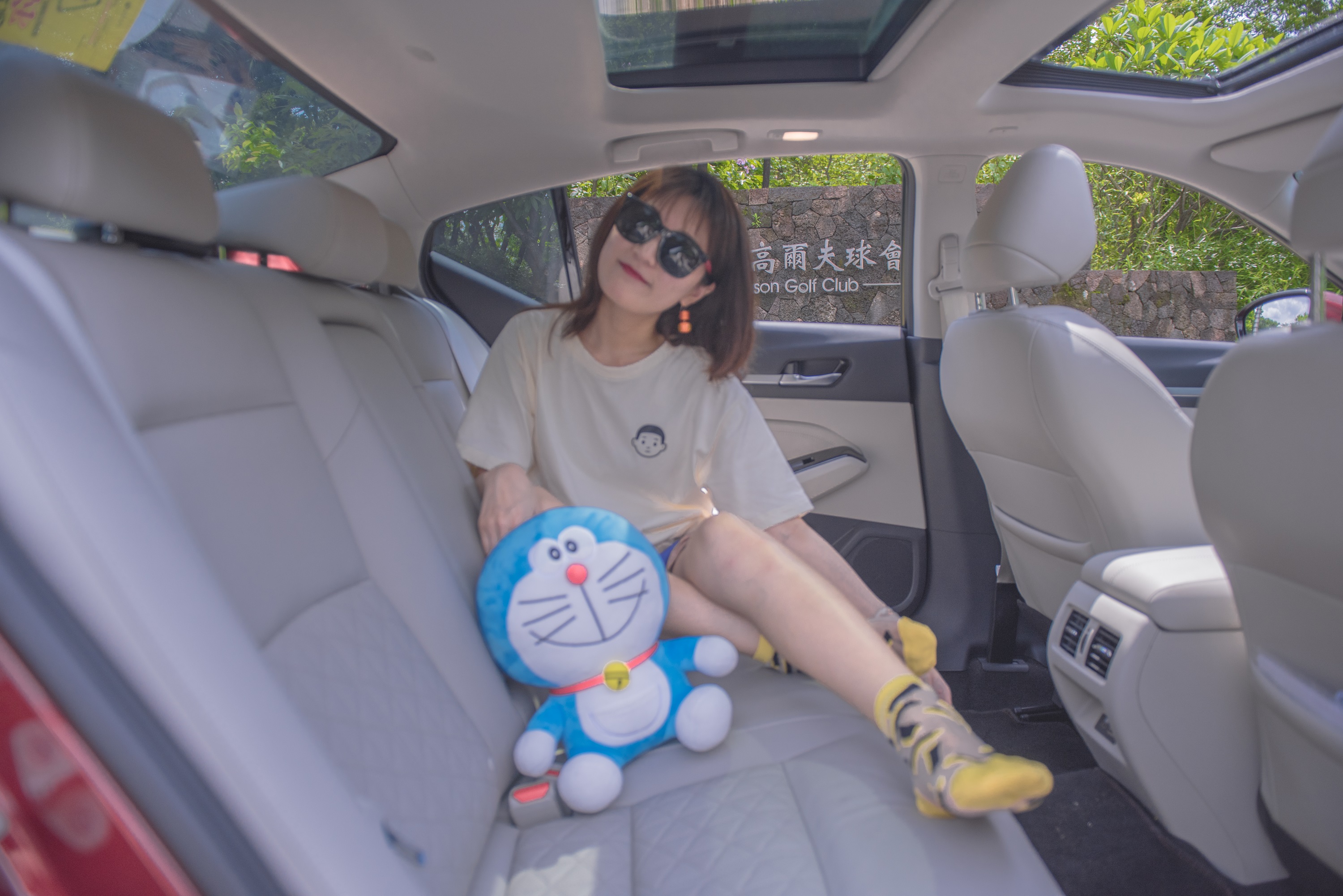 Today our protagonist is a lovely little sister, the owner of the ...