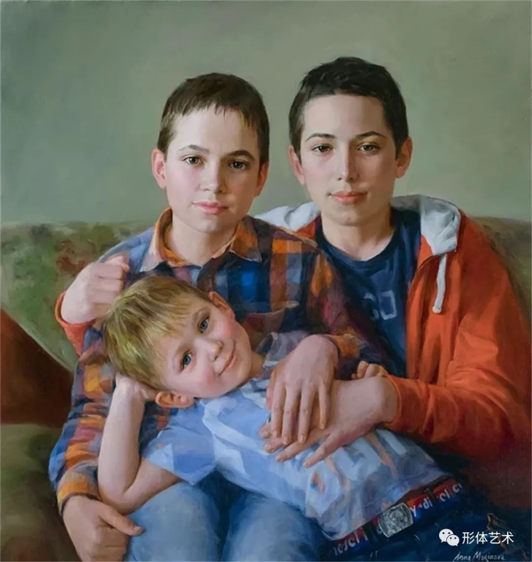 Appreciation of works by Russian female painter Anna Marinova - iNEWS