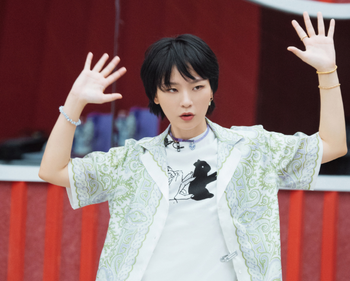 The sisters are hanging like this, why do the audience only buy Ji ...