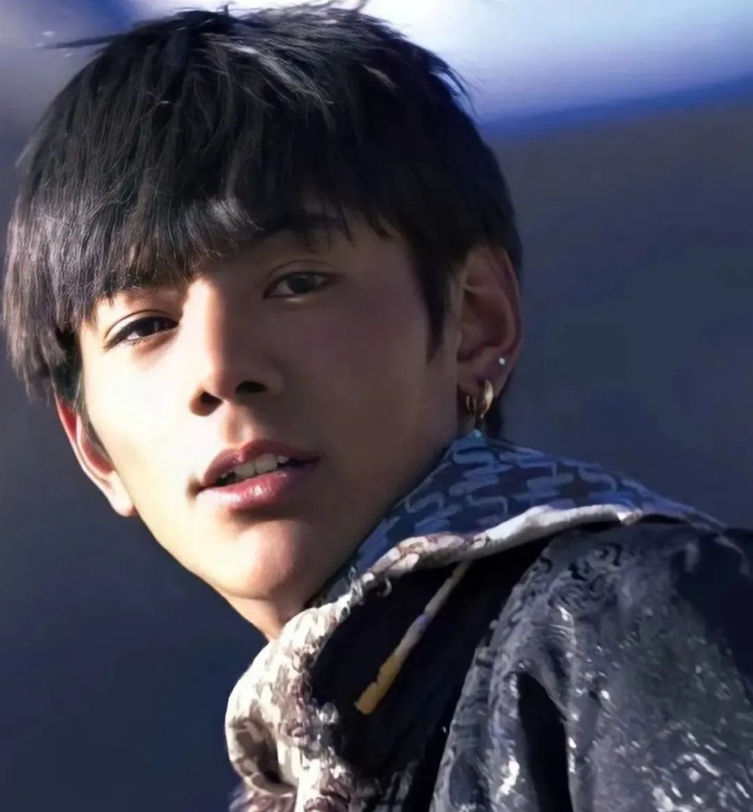 One year after Ding Zhen became popular, his appearance collapsed, his ...