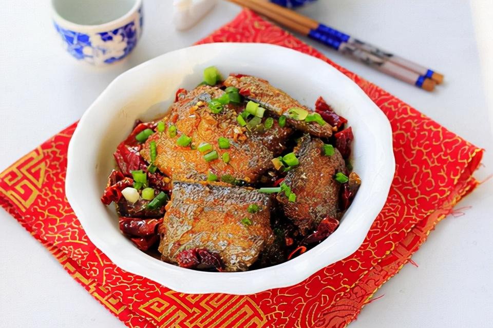 Homemade Spicy Hairtail - iNEWS