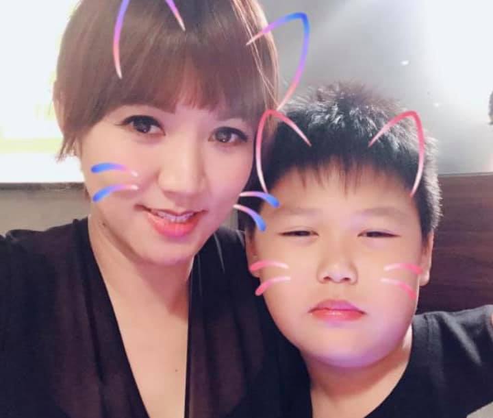 Li Ruienhan took a family portrait. His 16-year-old son looked like a ...