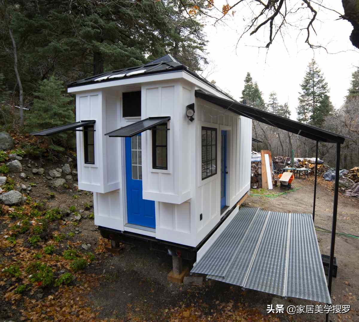 The couple built a small house. Although it is only 18 square meters ...
