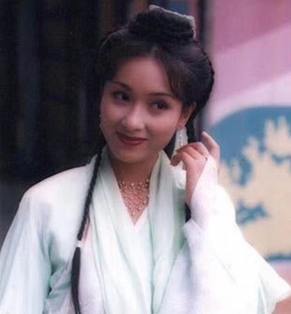 He became popular at the age of 21 and "disappeared" at the age of 28 ...