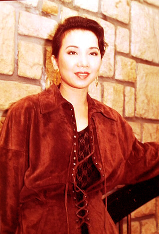 Su Rui: Divorced twice, raised her son alone, learned to be a rational ...