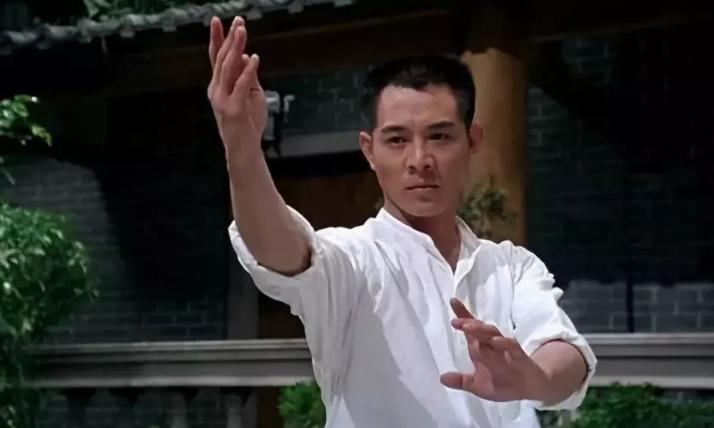 Abandoning the infatuated sister and licking dogs for 32 years, is Jet ...