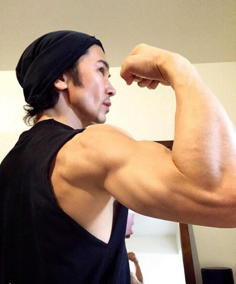 The 48-year-old Japanese male star works out all year round and ...