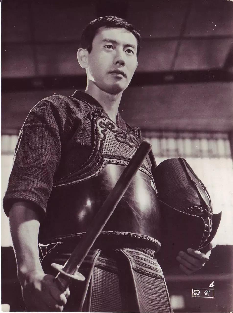 Kenji Misumi "Sword Trilogy" - iNEWS