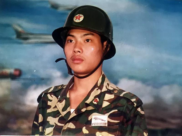 Heroic Captain Liu Chuanjian: Save 128 people in 34 minutes at a height ...