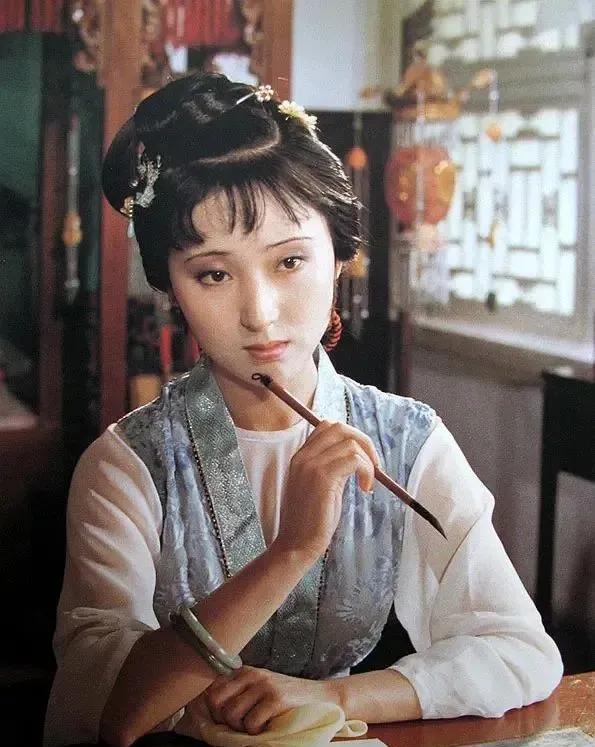 The soul of Chinese eyebrows is neutral and coquettish - iNEWS