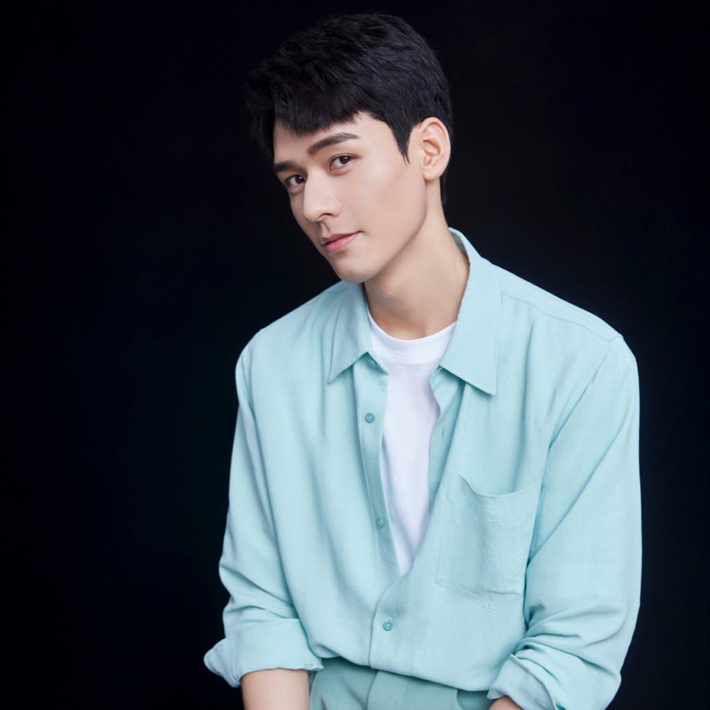 Gong Jun became popular with more than 30 endorsements in 4 months. Is ...