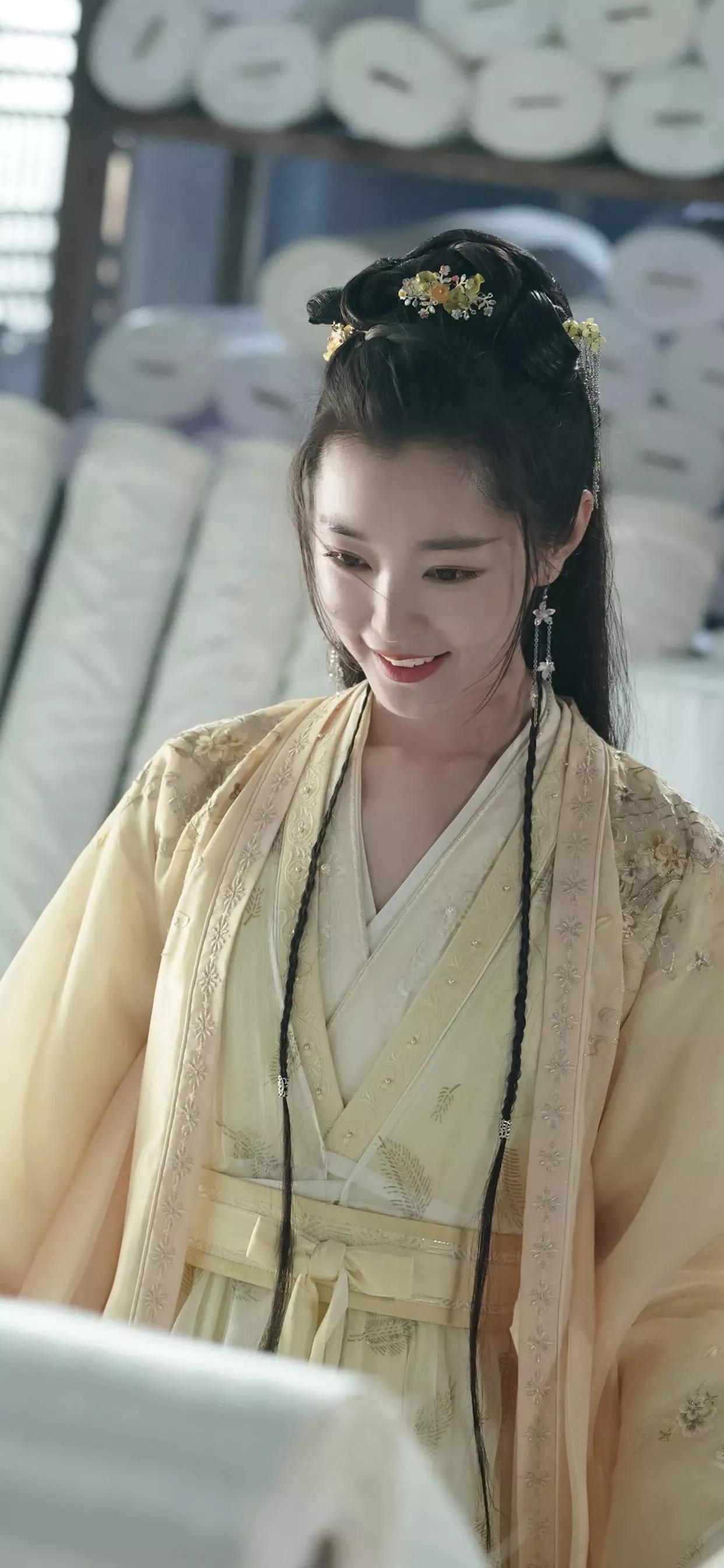 Song Yi really likes to support it - iNEWS