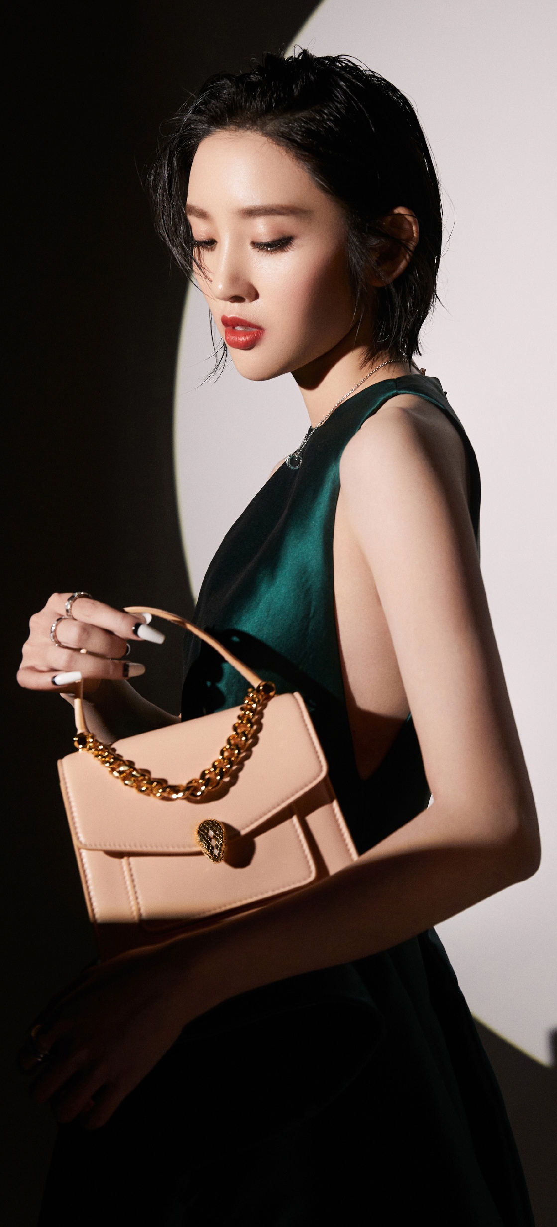 Tang Yixin: Issue 24 - iNEWS